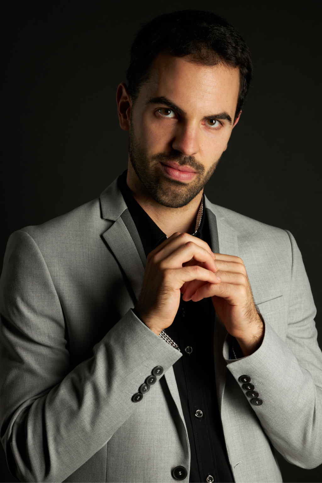 About - Albert Mena - Pianist